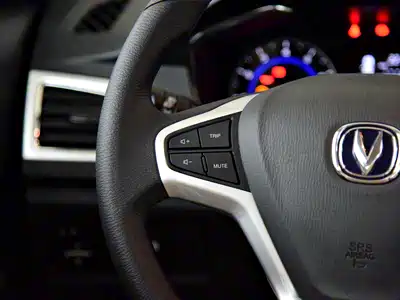 悦翔V7 2016款 1.6L 手动乐动型 国V 长安 6/26张图片大全_汽车内饰图库-汽车之家