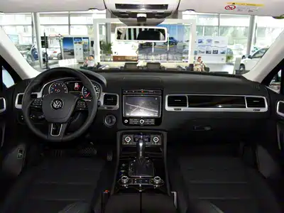 途锐 2017款 3.0TSI 驭岳型 大众 1/35张图片大全_汽车中控图库_钛钨黑-汽车之家