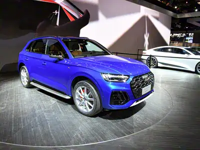 奥迪Q5L 2021款 45 TFSI 臻选动感型 奥迪 18/22张图片大全_汽车外观图库-汽车之家