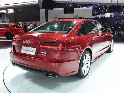 奥迪A6L 2018款 30周年年型 35 TFSI 运动型 奥迪 14/14张图片大全_汽车外观图库_斗牛士红-汽车之家