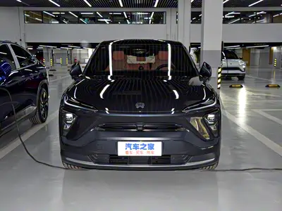 蔚来EC6 2020款 605KM 运动版 蔚来 2/5张图片大全_汽车外观图库_南极星蓝-汽车之家