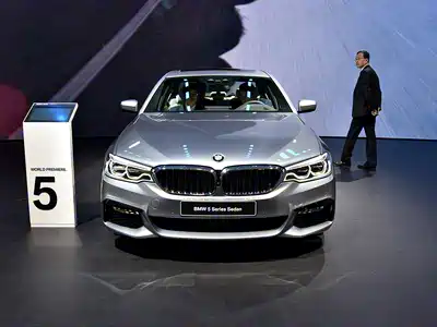 宝马5系(进口) 2017款 540i sDrive 宝马 2/46张图片大全_汽车外观图库-汽车之家