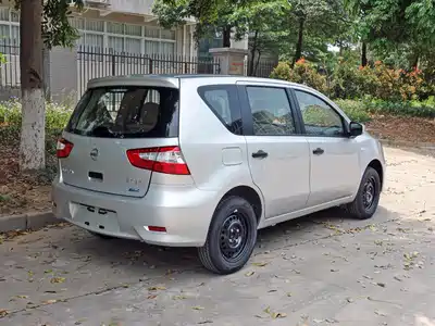 骊威 2015款 1.6XE 手动舒适版 日产 6/7张图片大全_汽车外观图库-汽车之家