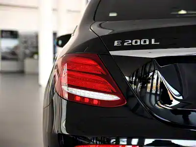 奔驰E级 2018款 E 200 L 奔驰 17/23张图片大全_汽车细节图库-汽车之家