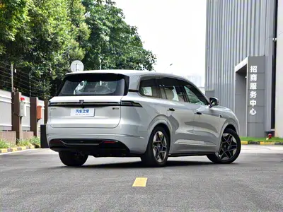 深蓝S09 2025款 后驱Ultra 深蓝汽车 23/31张图片大全_汽车外观图库-汽车之家