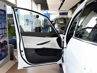 别克GL6 2021款 323T 轻混动互联精英型 别克 3/45张图片大全_汽车座椅图库-汽车之家