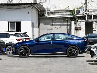 深蓝SL03 2023款 200Max增程版 深蓝汽车 4/36张图片大全_汽车外观图库-汽车之家