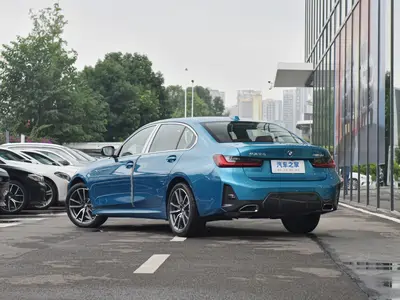 宝马3系 2024款 325Li M运动套装 宝马 5/7张图片大全_汽车外观图库_海岸蓝-汽车之家