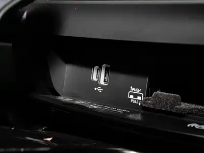 Ghibli 2023款 2.0T GT 玛莎拉蒂 112/117张图片大全_汽车内饰图库-汽车之家