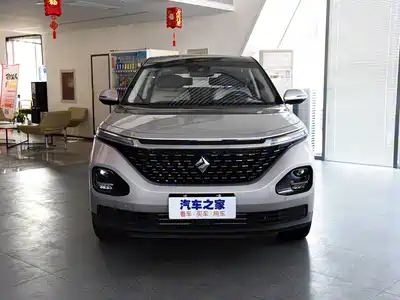 宝骏RM-5 2019款 1.5T CVT 24小时在线尊贵型 6座 宝骏 2/32张图片大全_汽车外观图库-汽车之家