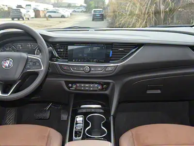 君威 2022款 652T 智享型 别克 3/48张图片大全_汽车内饰图库-汽车之家