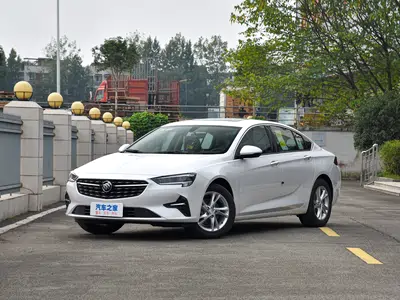 君威 2023款 552T 智享型 别克 1/7张图片大全_汽车外观图库_冰晶白-汽车之家