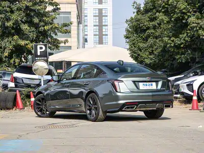 凯迪拉克CT5 2024款 28T 铂金型 凯迪拉克 5/7张图片大全_汽车外观图库_极光青-汽车之家