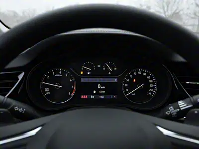 君威 2021款 552T 精英型 别克 8/52张图片大全_汽车内饰图库-汽车之家