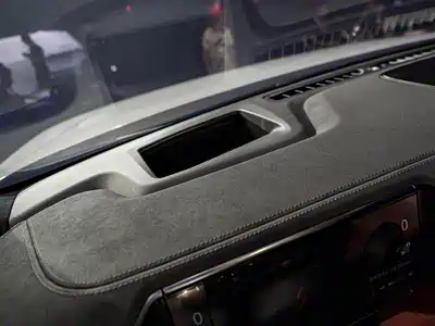 蔚来EC6 2020款 615KM 签名版 蔚来 8/17张图片大全_汽车内饰图库-汽车之家