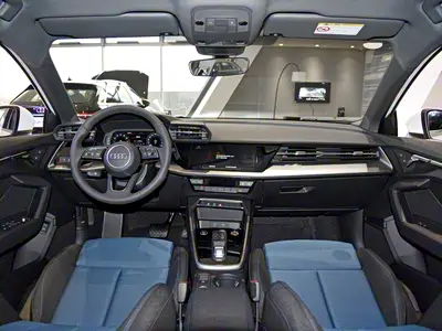 奥迪A3 2021款 A3L Limousine 35 TFSI 进取致雅型 奥迪 1/43张图片大全_汽车中控图库_蓝色/黑色-汽车之家