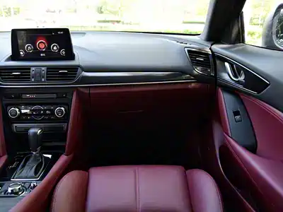 马自达CX-4 2020款 2.5L 自动四驱蓝天无畏版 马自达 4/57张图片大全_汽车内饰图库-汽车之家