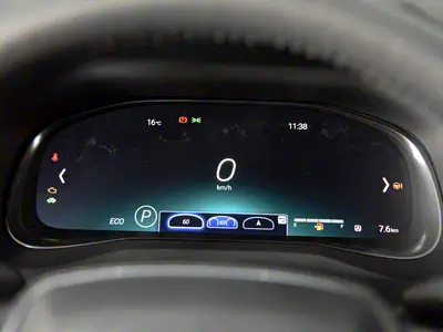 凌放HARRIER 2022款 双擎 2.5L CVT四驱旗舰版 丰田 8/42张图片大全_汽车内饰图库-汽车之家