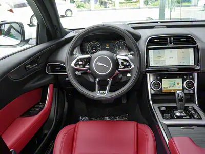 捷豹XEL 2022款 2.0T 250PS R-DYNAMIC S进取运动版 捷豹 2/119张图片大全_汽车中控图库-汽车之家