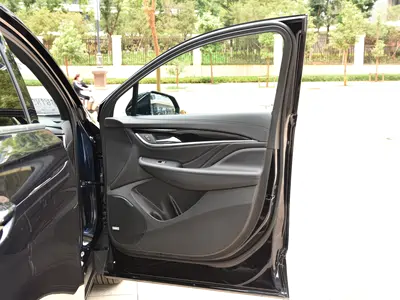 昂科旗 2022款 652T 四驱尊享旗舰型 6座 别克 45/69张图片大全_汽车座椅图库-汽车之家