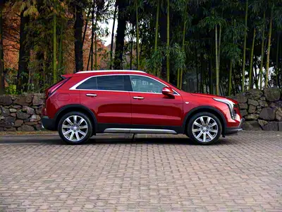 凯迪拉克XT4 2022款 28T 四驱铂金型 凯迪拉克 8/9张图片大全_汽车外观图库-汽车之家