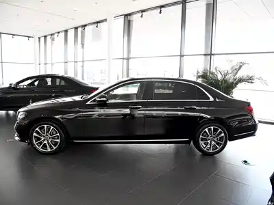 奔驰E级 2018款 E 200 L 奔驰 4/7张图片大全_汽车外观图库-汽车之家