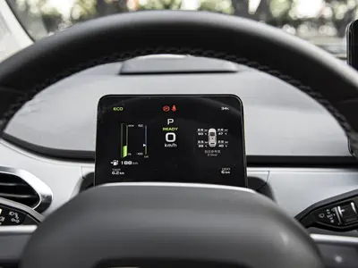 吉利几何C 2022款 550KM 西柚Pro 吉利几何 15/44张图片大全_汽车内饰图库-汽车之家