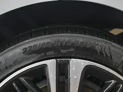 艾瑞泽8 2025款 2.0T DCT劲 奇瑞 34/224张图片大全_汽车细节图库-汽车之家