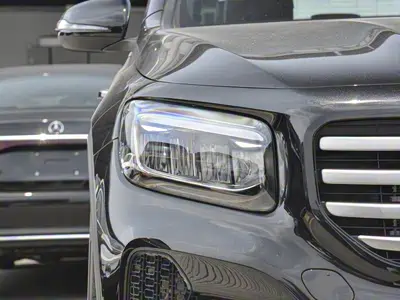 奔驰GLB 2025款 GLB 220 时尚型 奔驰 247/299张图片大全_汽车细节图库-汽车之家