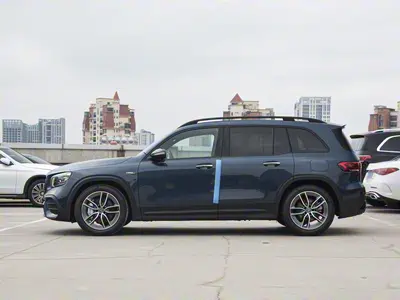 奔驰GLB AMG 2023款 AMG GLB 35 4MATIC 奔驰 4/7张图片大全_汽车外观图库_水洗蓝-汽车之家