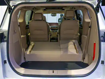 别克GL8新能源 2025款 陆尚 尊享版 7座 别克 216/291张图片大全_汽车车展图库-汽车之家