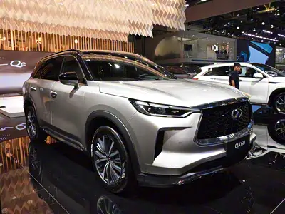 英菲尼迪QX60 2024款 2.0T 四驱旗舰版 英菲尼迪 3/7张图片大全_汽车外观图库_黑色/流光铂金-汽车之家
