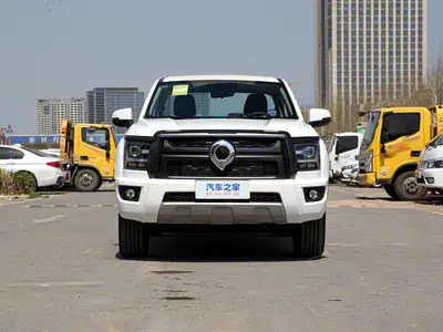 金刚炮 2024款 2.0T自动8AT柴油两驱精英型长箱 长城 2/7张图片大全_汽车外观图库-汽车之家