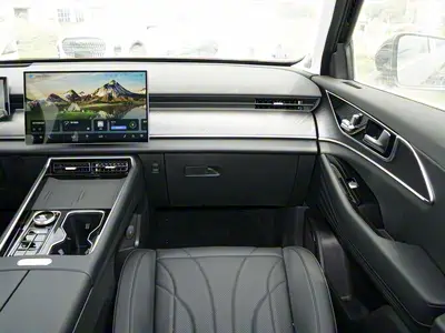 风云T9 2025款 120 长续航版旗舰PLUS 7座 三元锂 奇瑞风云 4/60张图片大全_汽车内饰图库-汽车之家