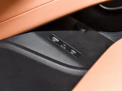 汉L 2025款 DM-i 200KM激光雷达旗舰型 比亚迪 110/121张图片大全_汽车内饰图库-汽车之家