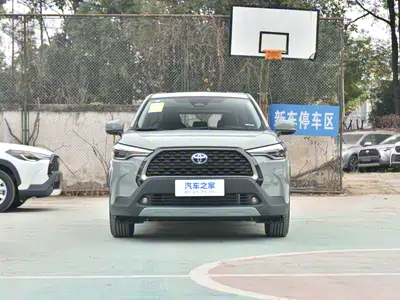 卡罗拉锐放 2023款 双擎 2.0L CARE版 丰田 2/7张图片大全_汽车外观图库-汽车之家