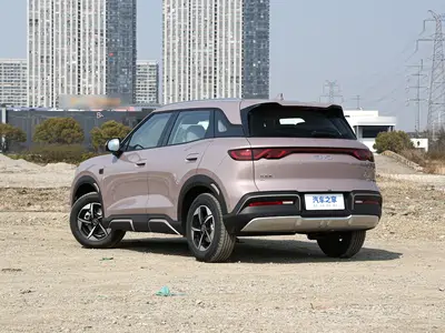 元UP 2025款 智驾版 401KM 超越型 比亚迪 5/32张图片大全_汽车外观图库-汽车之家