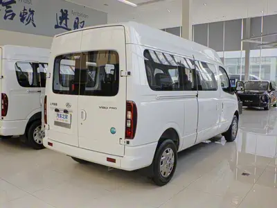 新途V80 2025款 PRO傲运通 2.0T 手动长轴中顶 6/7/8/9座 上汽大通MAXUS 6/8张图片大全_汽车外观图库-汽车之家