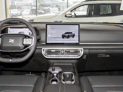 郑州日产Z9 2025款 GT 2.0T 自动汽油四驱悦享版 东风 3/44张图片大全_汽车内饰图库-汽车之家