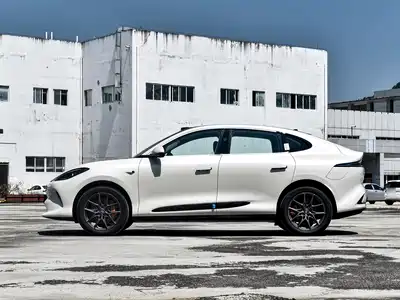 智己LS6 2025款 灵蜥智驾版 智己汽车 50/54张图片大全_汽车外观图库-汽车之家