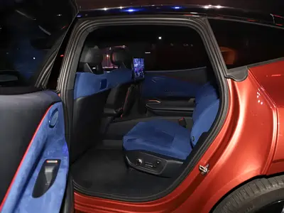 领克Z10 2025款 STARBUFF 95kWh 680km四驱智驾 领克 19/56张图片大全_汽车座椅图库-汽车之家