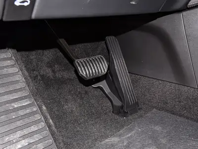 小鹏G9 2025款 725 超长续航 Max 小鹏 67/179张图片大全_汽车座椅图库-汽车之家