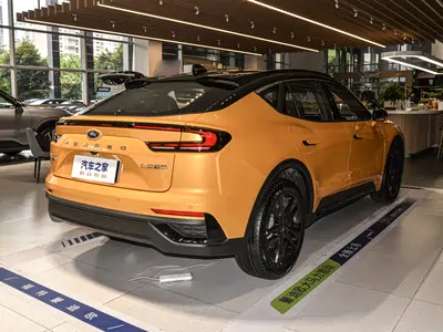 蒙迪欧 2024款 2.0T E-混动运动版 福特 7/23张图片大全_汽车外观图库-汽车之家