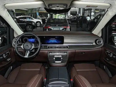 奔驰V级 2024款 V 300 L 长轴距尊贵版 奔驰 14/45张图片大全_汽车中控图库-汽车之家