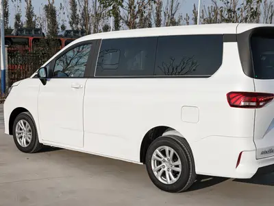 锐胜王牌M7 2025款 2.0L 手动标轴豪华型 7座 北京汽车制造厂 37/61张图片大全_汽车细节图库-汽车之家