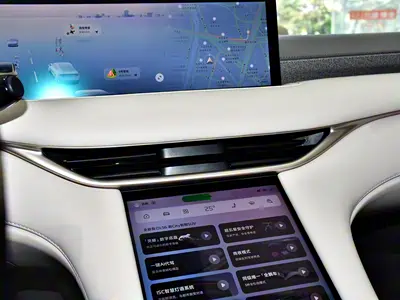 智己LS6 2025款 超长续航灵蜥智驾版 智己汽车 34/67张图片大全_汽车内饰图库-汽车之家