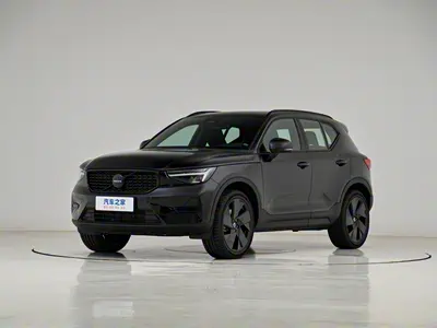 沃尔沃XC40 2024款 B4 四驱智远极夜黑版 沃尔沃 1/13张图片大全_汽车外观图库_玛瑙黑-汽车之家