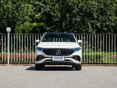 奔驰EQA 2025款 EQA 260 奔驰 2/7张图片大全_汽车外观图库_北极白-汽车之家