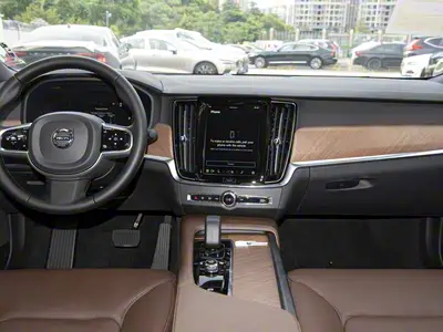 沃尔沃S90 2025款 B5 智逸豪华版 沃尔沃 3/36张图片大全_汽车内饰图库_黑色/棕色-汽车之家