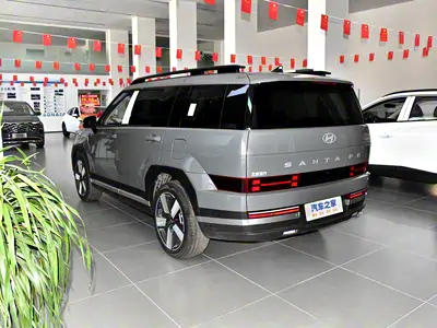 胜达 2024款 2.0T 探索家Pro 现代 5/8张图片大全_汽车外观图库_山影灰-汽车之家